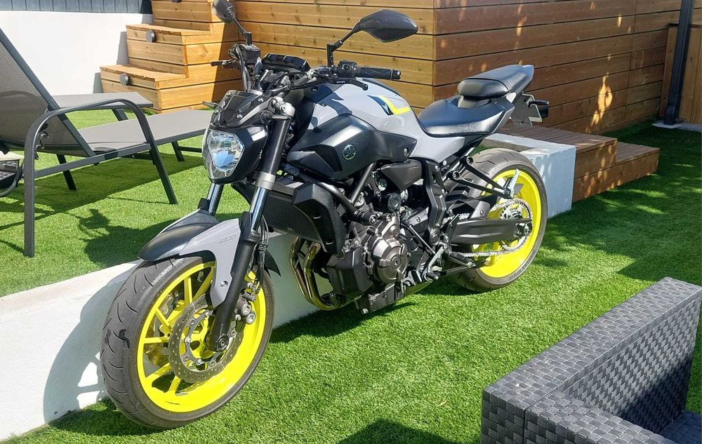 Yamaha mt07 2016 akrapovic impecável 100€mês Santa Iria De Azoia, São ...