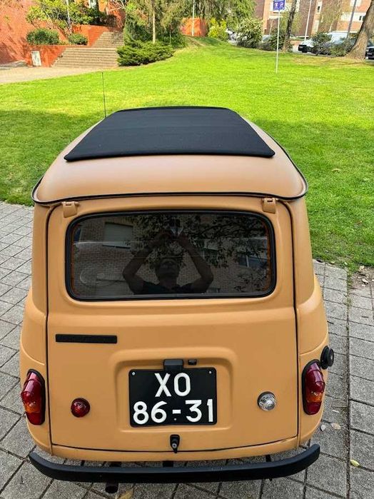 Renault 4L totalmente reparada e personalizada Canidelo • OLX.pt