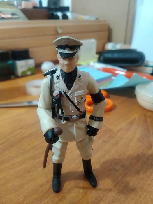 Hasbro - Colonel Vogel - Indiana Jones last crusade Benfica • OLX.pt