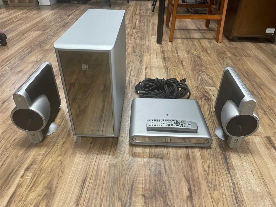 KEF KIT100 Instant Theater COLUNAS de som Carcavelos E Parede • OLX ...