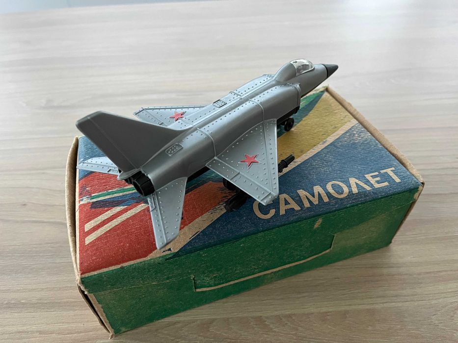 Подарок самолет истребитель СУ-15 СССР новый: 175 грн. - Подарунки на ...