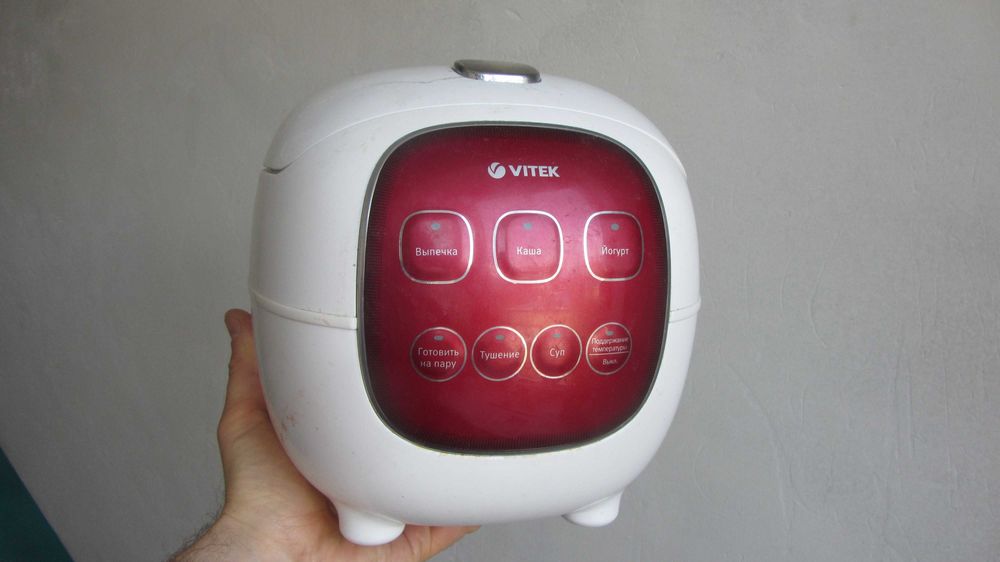 Мультиварка VITEK VT-4202 W: 200 грн. - Пароварки, мультиварки Дніпро на Olx