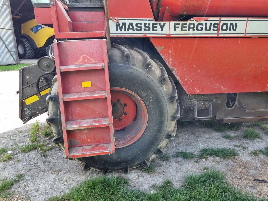 Kombajn zbożowy Massey Ferguson 27 Ochoża • OLX.pl