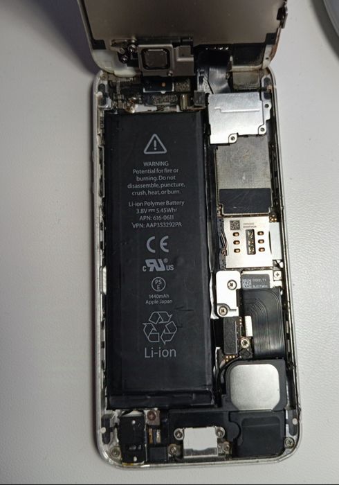 IPhone 5 на деталі: 250 грн. - Смартфони / мобільні телефони Броди на Olx