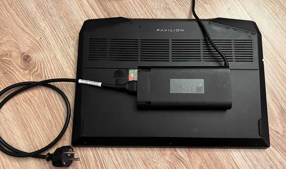 HP Pavilion Gaming 15 | i7-9750H | GTX 1660 Ti Max-Q | 32GB RAM ...