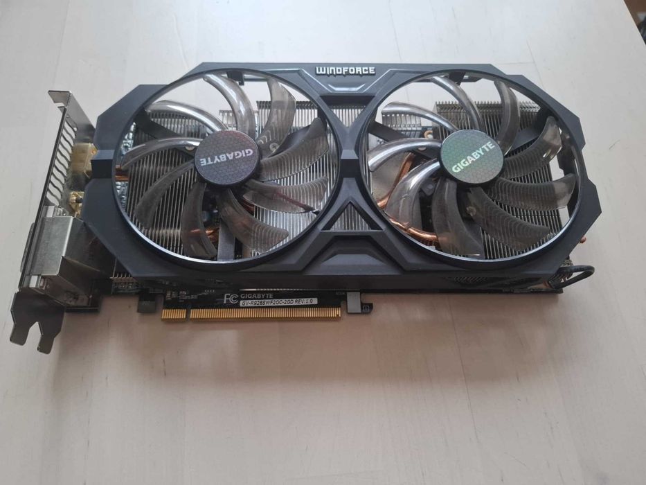 Sprawna karta graficzna Gigabyte R9 285 Windforce Ostrowiec ...