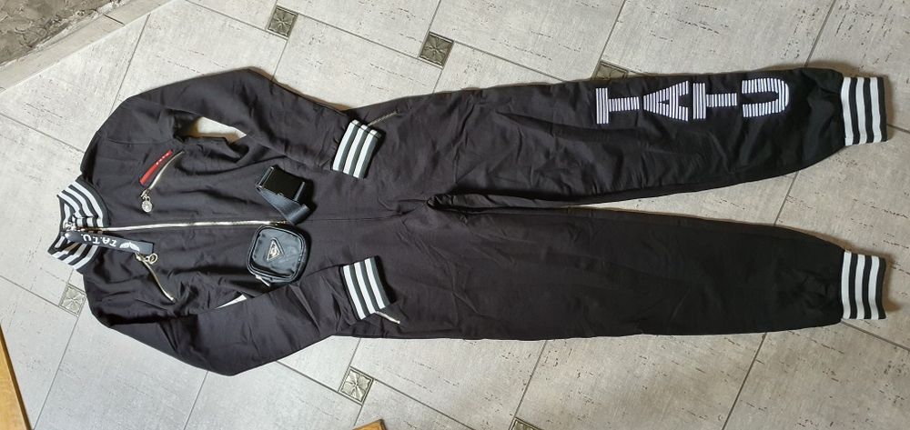 Tatu model prada kombinezon czarny zip premium S Brzesko • OLX.pl