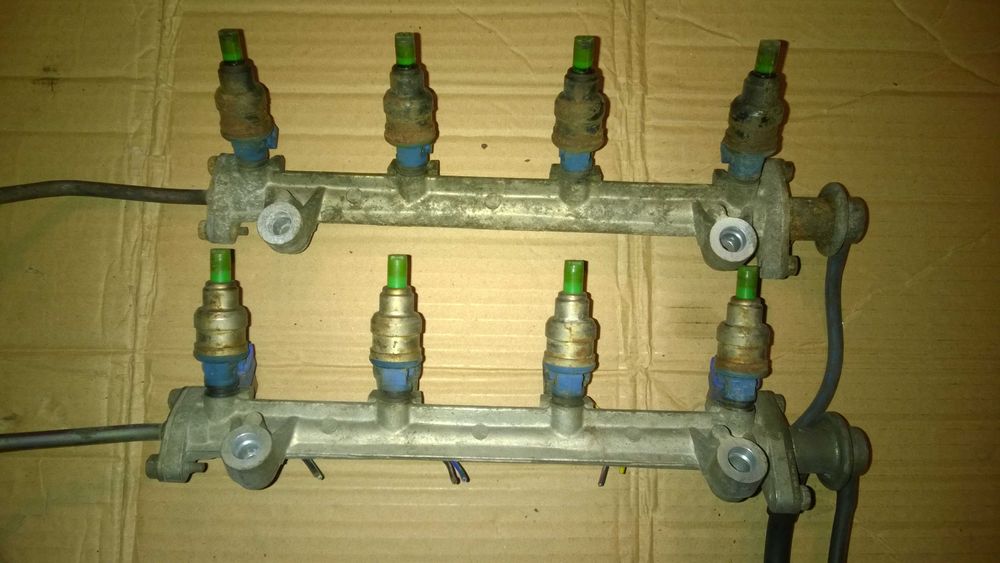 Рампа форсунки Mitsubishi Colt Lancer Lantra Galant Accord Rover 620: ...
