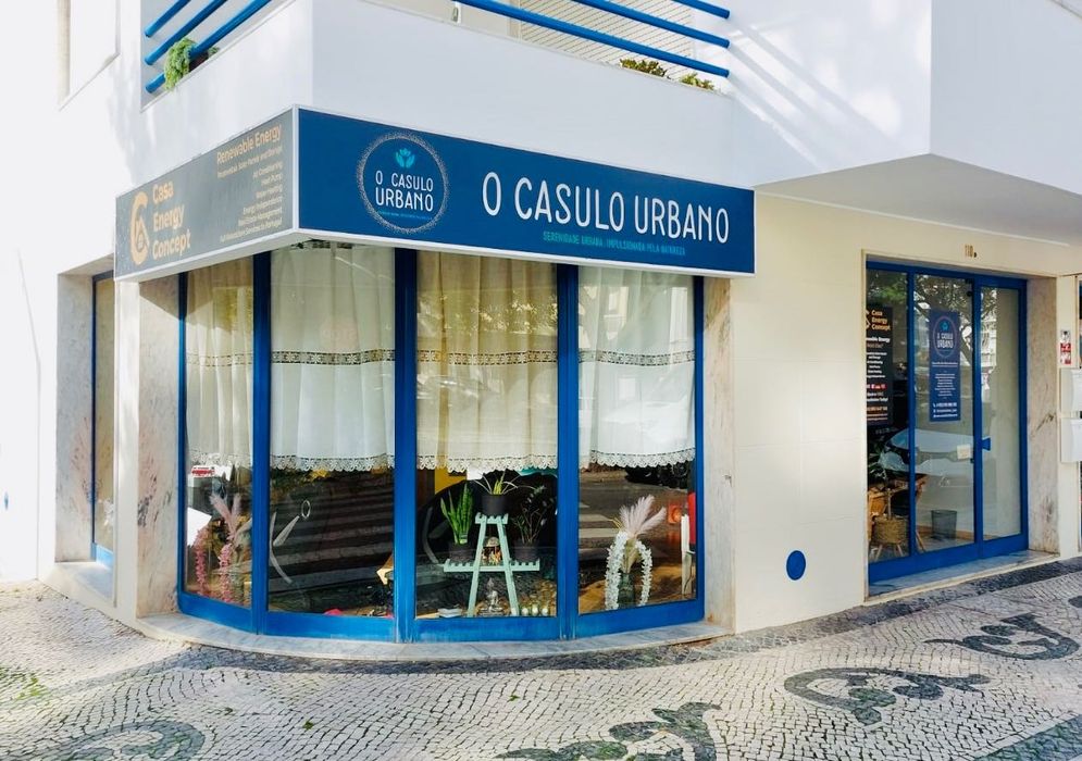 Espaço de partilha para Designers de Unhas no centro de Loulé São ...