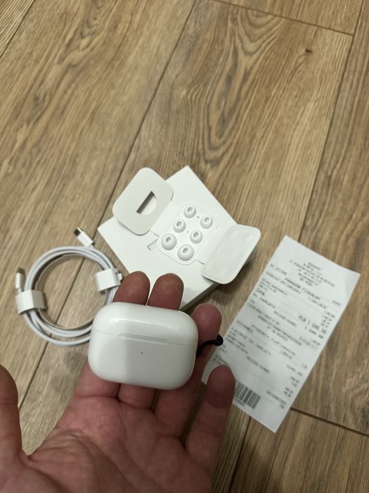 Sluchawki Apple AirPods Pro 2 stan idealny Brzeg • OLX.pl