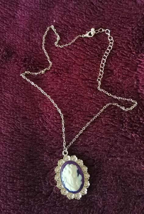 Kamea przywieszka na łańcuszku w kolorze złotym Warszawa Wola • OLX.pl