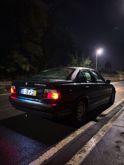 BMW E36 318tds Nacional Fânzeres E São Pedro Da Cova • OLX.pt