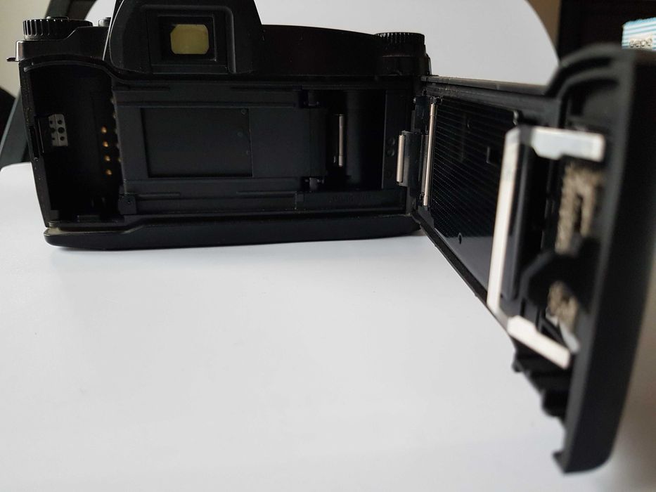 Sigma SA 300 lustrzanka analogowa Poznań Stare Miasto • OLX.pl