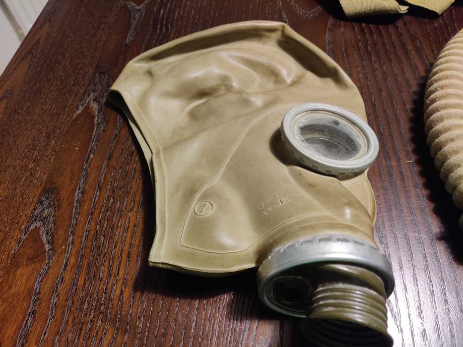 Maska przeciwgazowa f088, 64-56 typu "słoń" Toruń • OLX.pl