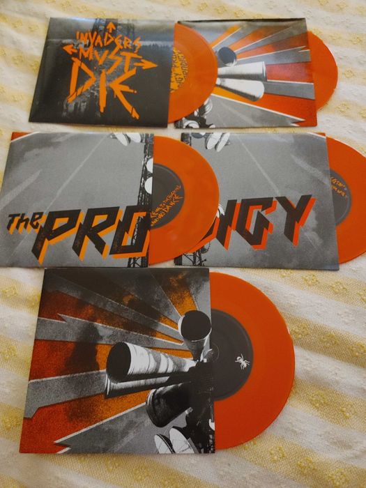 The Prodigy – Invaders Must Die Box Set, Deluxe Edition: 3 600 грн ...