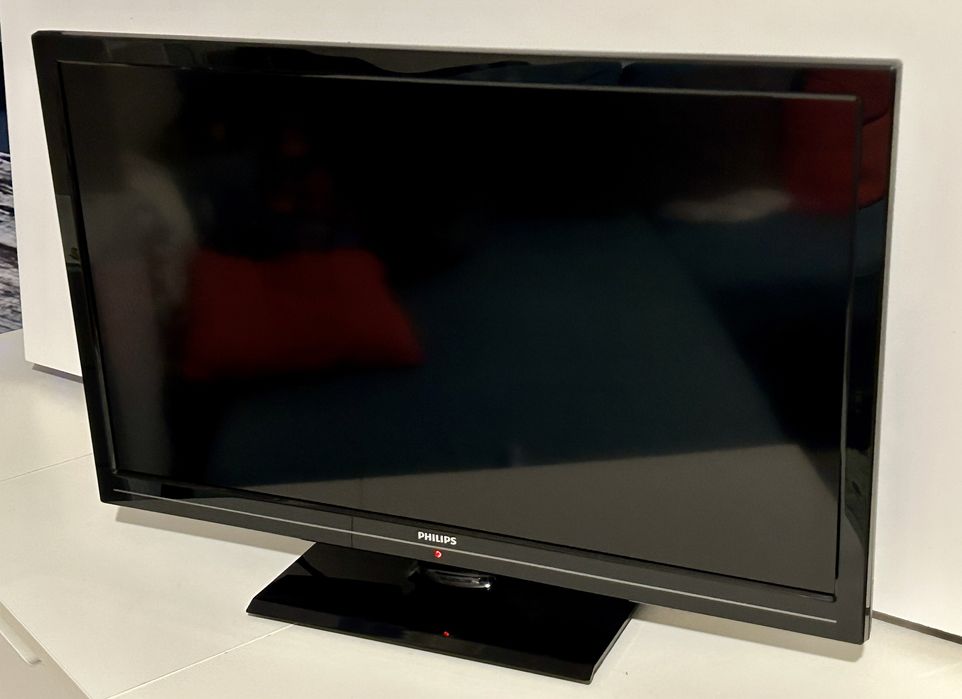 TV PHILIPS LED HD 24 Polegadas Algés, Linda-A-Velha E Cruz Quebrada ...