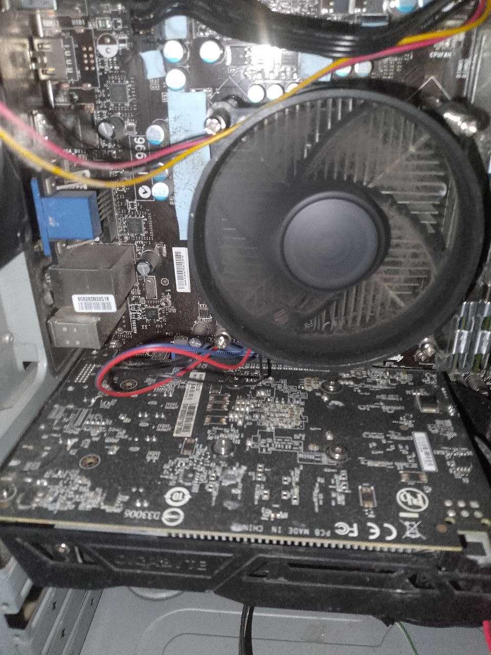 GTX 1050 2 GB GigyBite: 50 грн. - Комплектуючі та аксесуари Вінниця на Olx