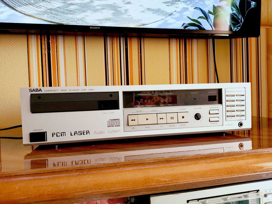 CD проигрыватель Saba CDP-480, ЦАП PCM53, транспорт Hitachi DA800, деф ...