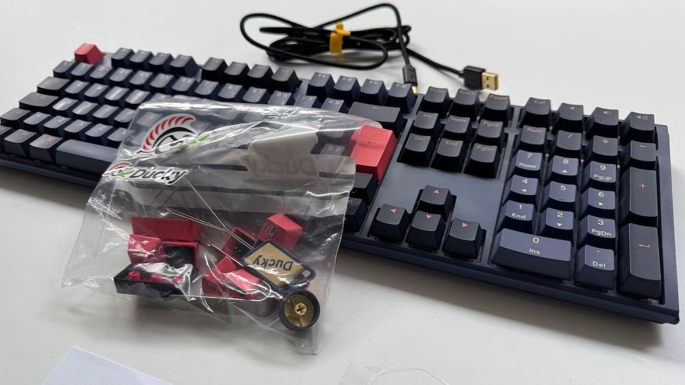 Teclado Mecânico Ducky One 3 Layout PT | MX-Brown Gondomar • OLX.pt