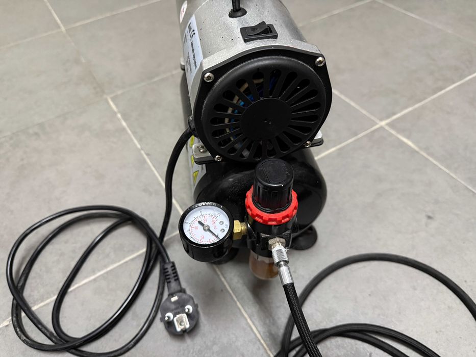 Compressor automático para aerógrafos e hobbistas Loures • OLX.pt