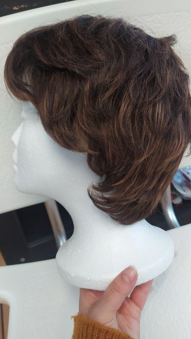 Peruka krótka ciemny brąz pasemka Grabno • OLX.pl