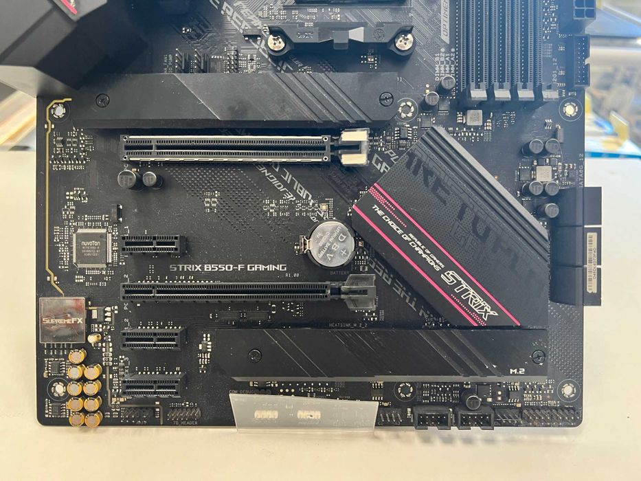 Материнська плата Asus Rog Strix B550-F Gaming AM4 B550 4*DDR4 ATX б/у ...