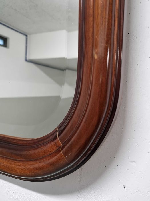 Espelho com moldura em Nogueira Rio Tinto • OLX Portugal