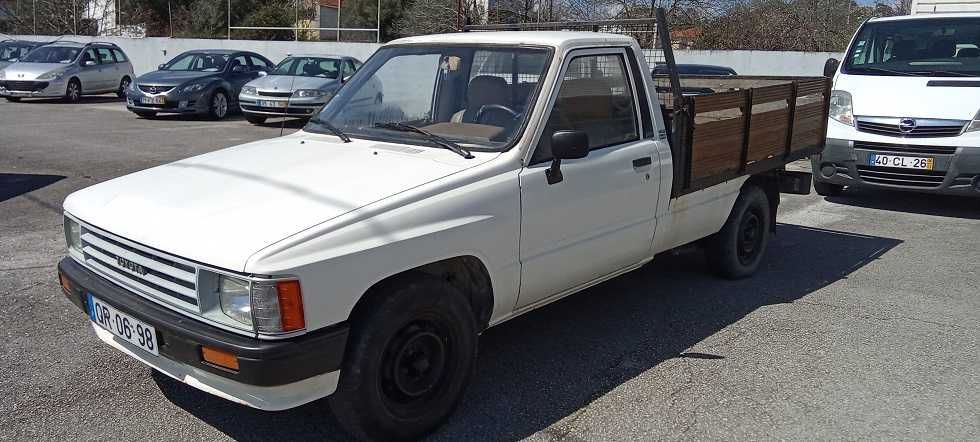 Toyota Hilux 2.4D Pick-Up Santiago E São Simão De Litém E Albergaria ...