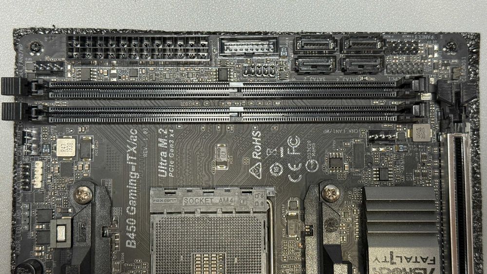 Материнська плата ASRock Fatal1ty B450 Gaming-ITX/ac AM4 B450 PCI-Ex16 ...