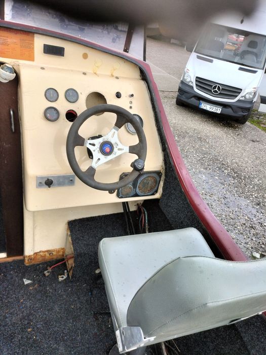 Micro Plus 500 łódź kabinowa Police Anny Jagiellonki • OLX.pl