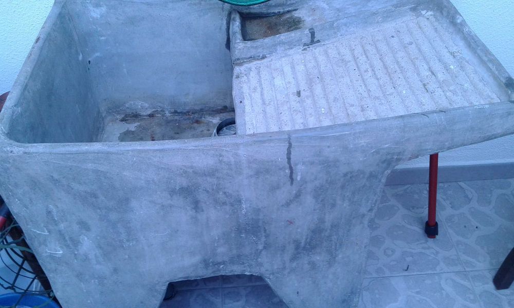 Tanque Lavar Roupa - OLX Portugal