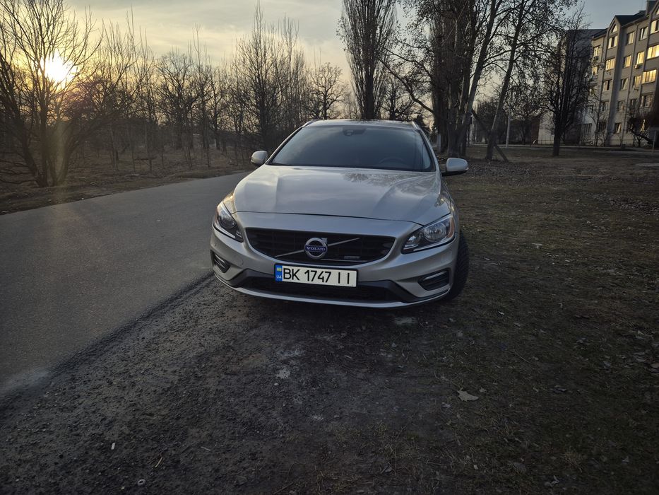 Продам Volvo V60: 13 500 $ - Volvo Чубинське на Olx