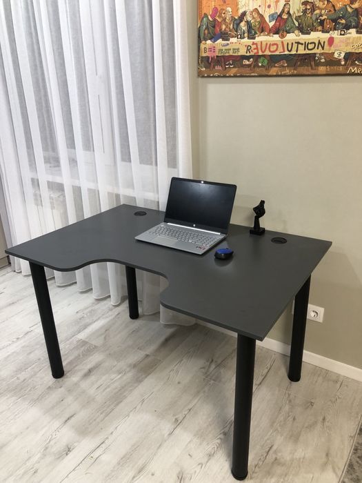 Геймерский стол. В наличии. (Игровой, компютерный): 1 570 грн. - Офісні ...