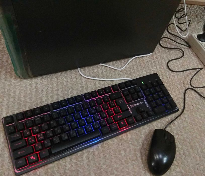 I945 + клавиатура с подсветкой REAL-EL 7011 Backlit + Logitech M-SBF90 ...