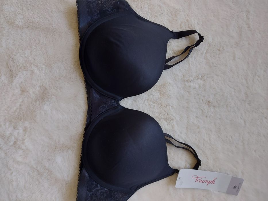 Biustonosz Triumph czarny 80B Łódź Polesie • OLX.pl