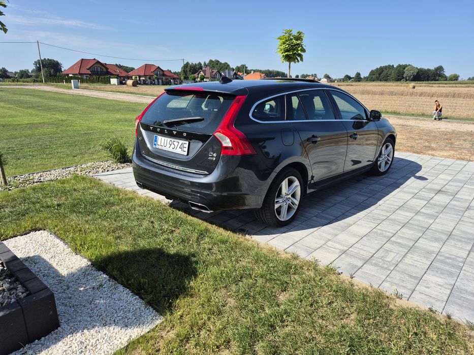 Volvo V60 D6 AWD Summum plug in Hybrid ze Szwajcarii Sarnów • OLX.pl