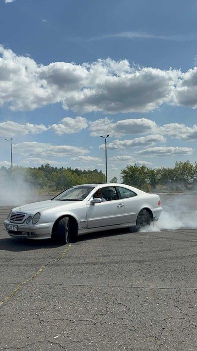 Mercedes CLK W208 2.3 kompresor dwie sztuki. DRIFT, WRAK RACE Wejherowo ...