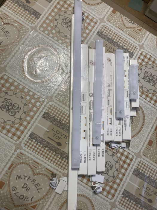 Линейные аккумуляторные лед светильники: 370 грн. - Освітлення Київ на Olx