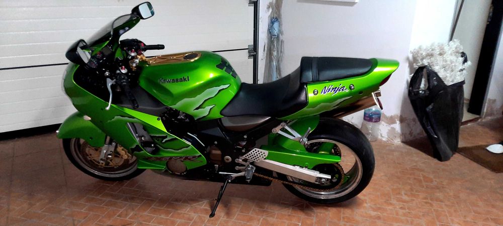 Kawasaki ZX12R A1 Leiria • OLX Portugal