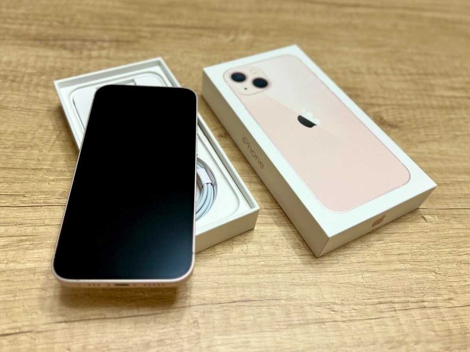 Продам iPhone 13 на 256 Gb Pink з чохлами: 12 400 грн. - Мобільні ...