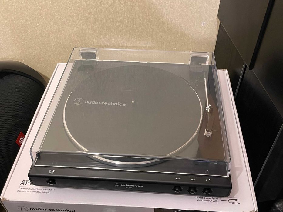 Проигрыватель винила Audio-technica AT-LP60X + фонокорректор (новый): 6 ...