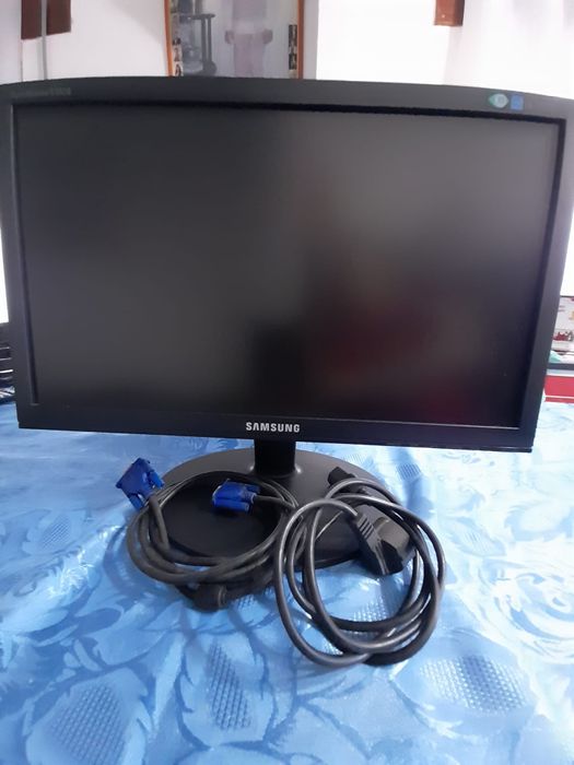 Monitor Samsung SyncMaster E1920N Caldelas • OLX Portugal