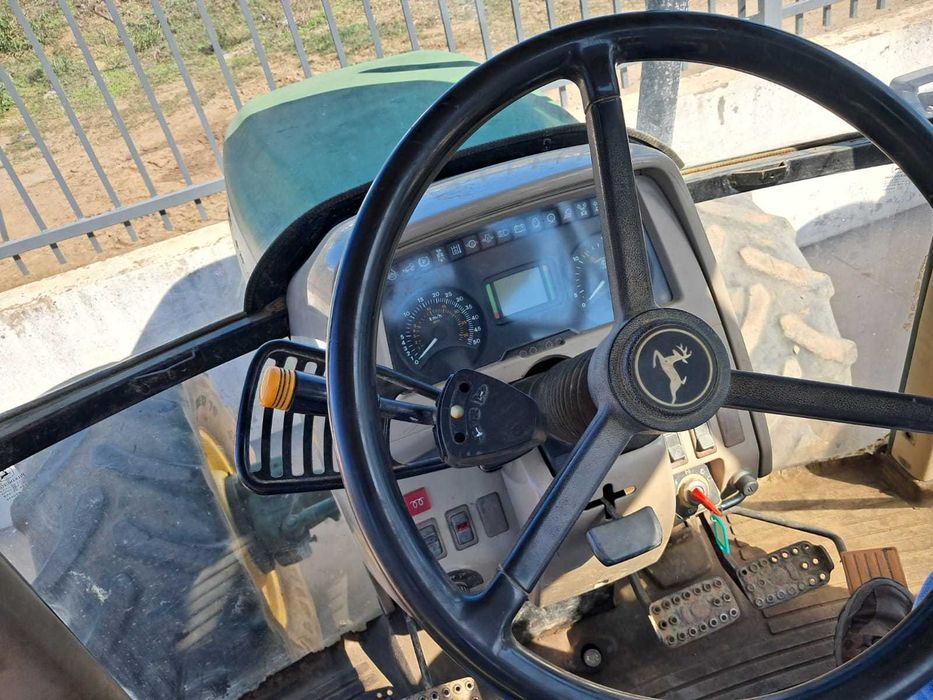 Trator Agrícola Convencional Beja (Santiago Maior E São João Baptista ...