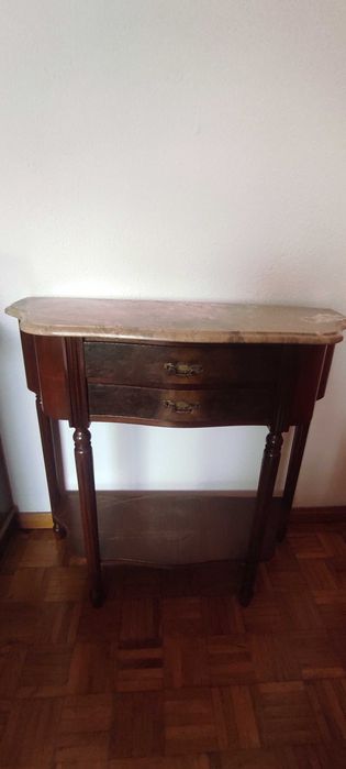 Cardência com base em pedra mármore Sobreira • OLX Portugal