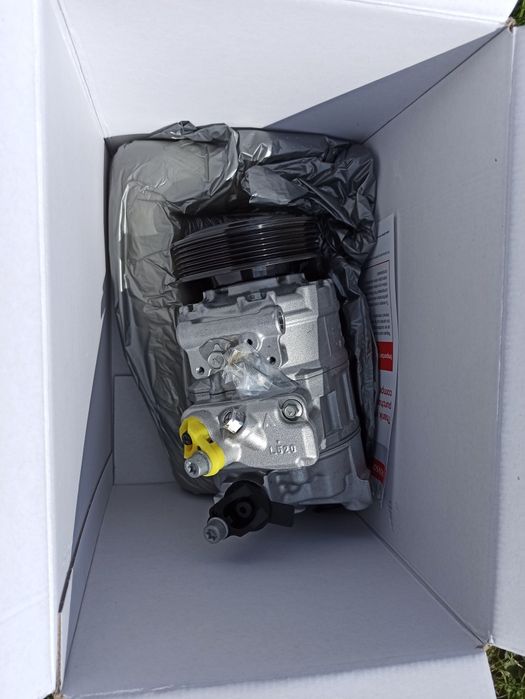 Компресор Denso DCP32045 SUPERB,CADDY,GOLF,JETTA ,Passat B6,B7,TOURAN ...