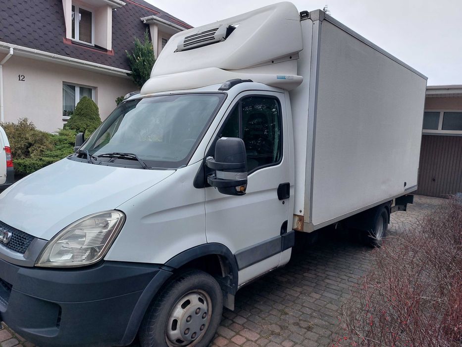 IVECO DAILY C35 chłodnia, winda Legionowo • OLX.pl