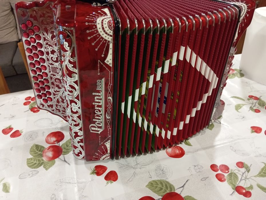 Concertina em fá italiana Sabariz • OLX.pt
