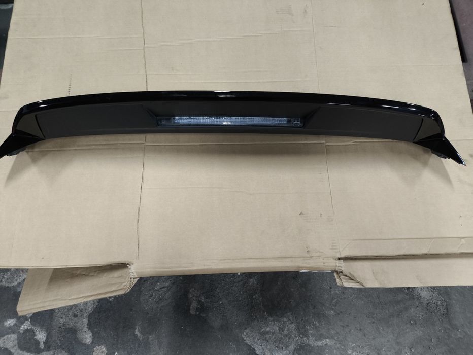 Aileron Peugeot 208 elétrico Sande Vila Nova E Sande São Clemente • OLX.pt