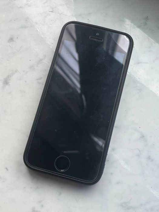 Айфон 5s Space Grey 16gb | Iphone 5s: 700 грн. - Мобільні телефони / смартфони Кривий Ріг на Olx