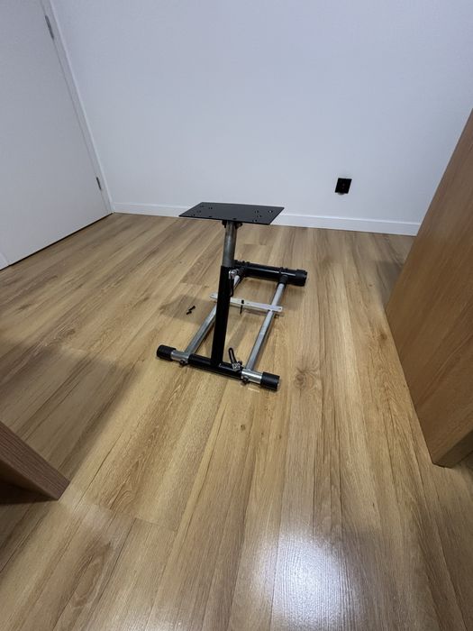 Stojak na kierownice wheal stand pro Poskwitów • OLX.pl